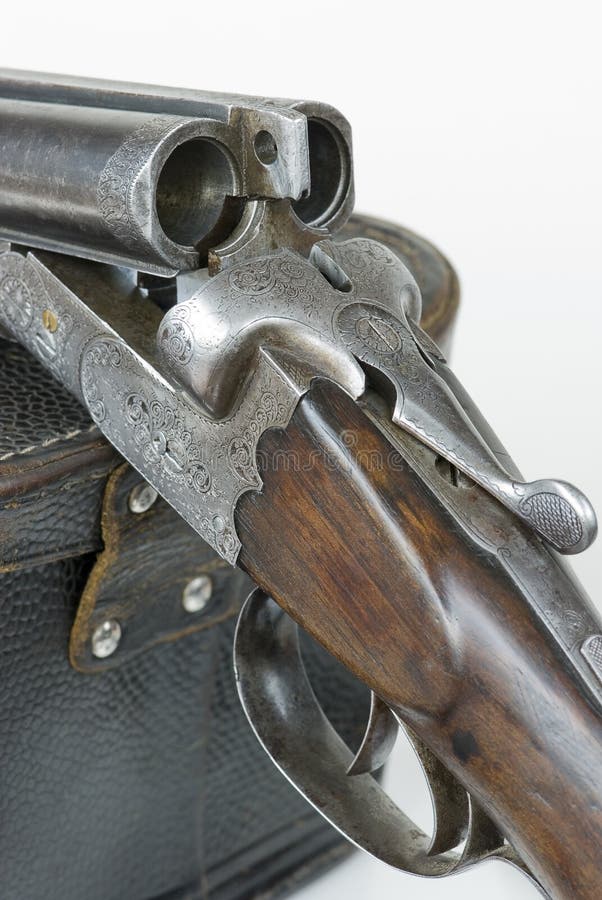 Mechanism of hunting rifle stock image. Image of occupation - 33592971