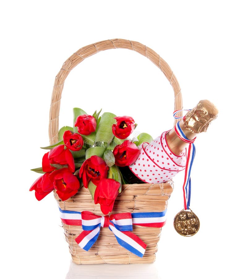 Medalla y tulipanes de oro imagen de archivo. Imagen de botella - 17518085