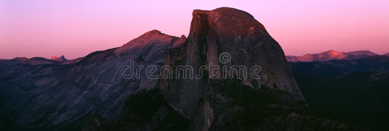 Media bóveda imagen de archivo. Imagen de parque, yosemite - 9370077