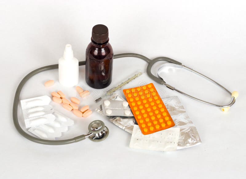 Uppsättning Av Mediciner För Behandlingen Av Olika Krämpor Och Tecken ...