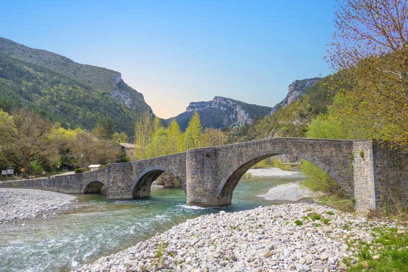 Medieval Bridge Over the River Esca in Burgi, Navarre Stock Photo ...