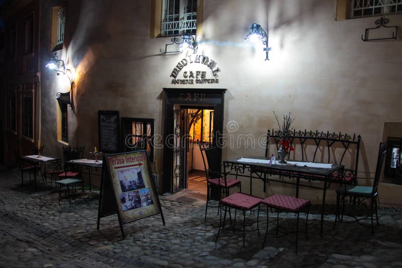 Cafe restaurant editorial image. Image of bistro, wood - 72867880