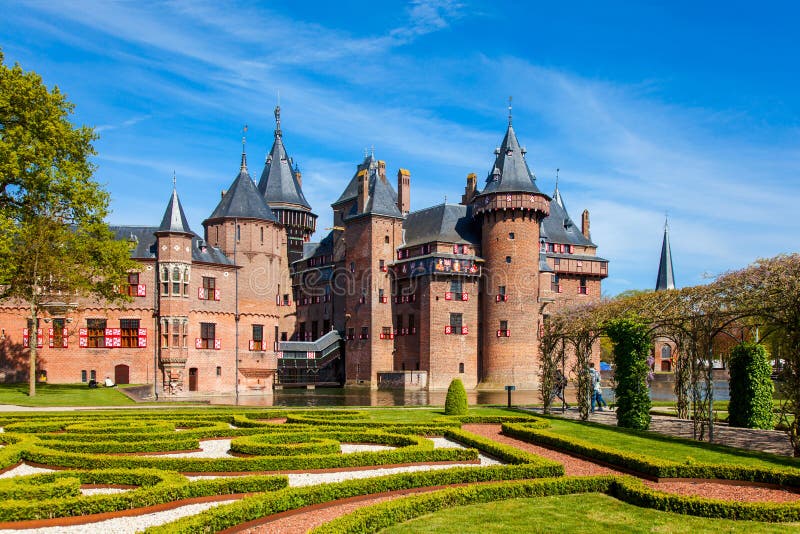 Medieval Castle De Haar, Utrecht, Netherlands Editorial Stock Image ...
