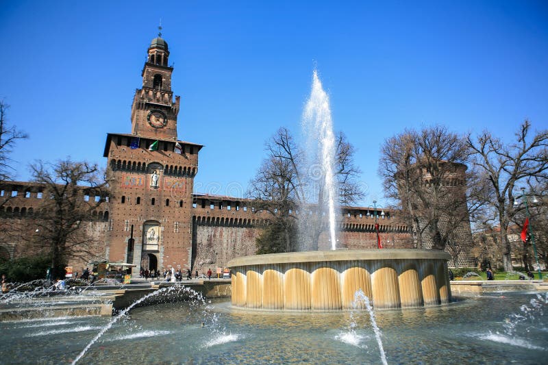 Castello Sforzesco and the Foundain Editorial Image - Image of city ...