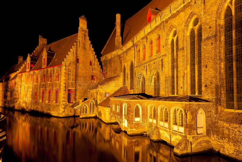 Medieval centre of Bruges stock image. Image of church - 21110363