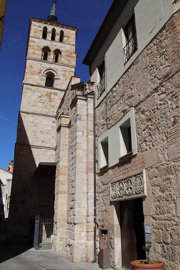 Medieval Church (st Vincent) in Zamora - Spain Stock Image - Image of window, tower: 350574359