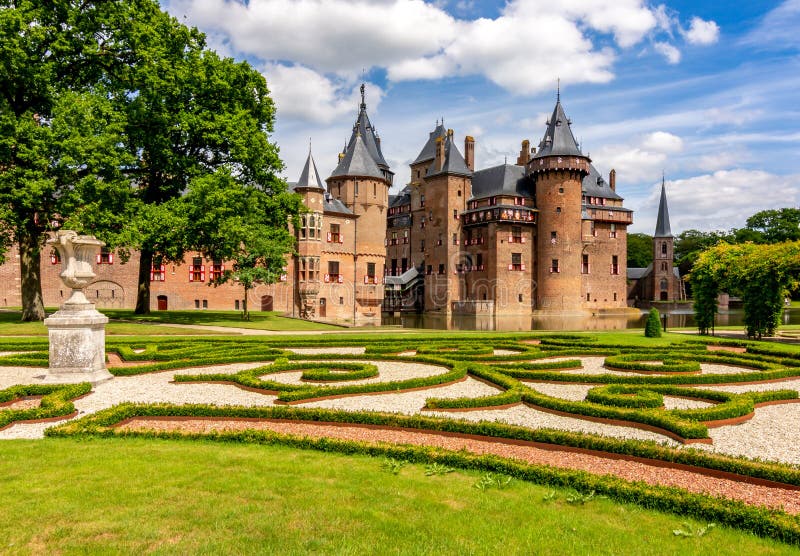 Medieval De Haar Castle Near Utrecht, Netherlands Editorial Photo ...