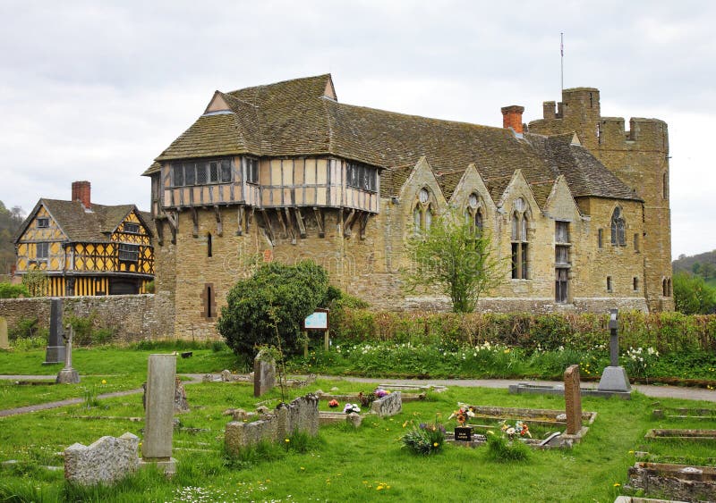 Medieval English Manor Farmhouse Stock Photo - Image of farmhouse ...