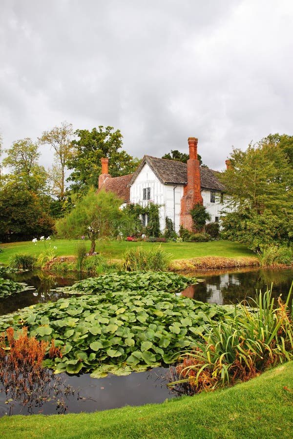 Medieval English Manor Farmhouse Stock Photo - Image of farmhouse ...