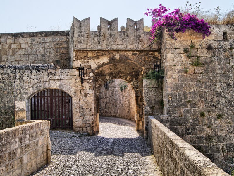 Medieval gate stock image. Image of medieval, architecture - 31115519