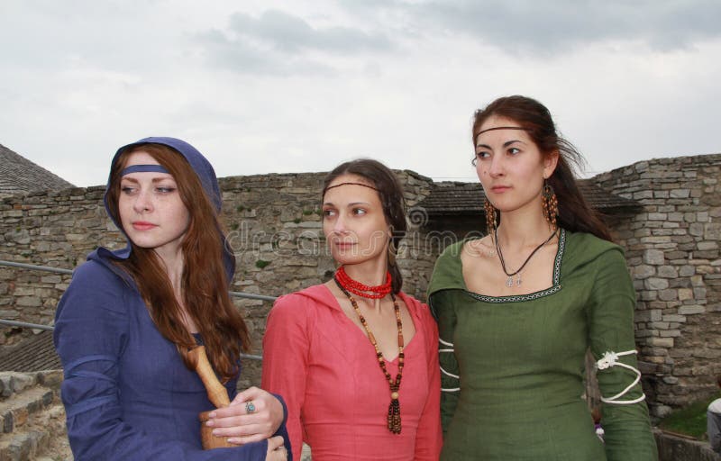 Medieval musicians Group editorial photo. Image of concert - 32138891