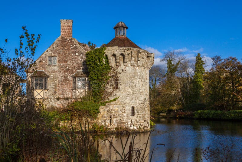 Medieval Old Scotney Castle Surrounded by Water Stock Image - Image of ...