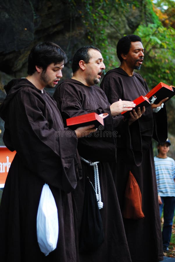 Medieval Pastor with Bible editorial photo. Image of anthem - 11218961