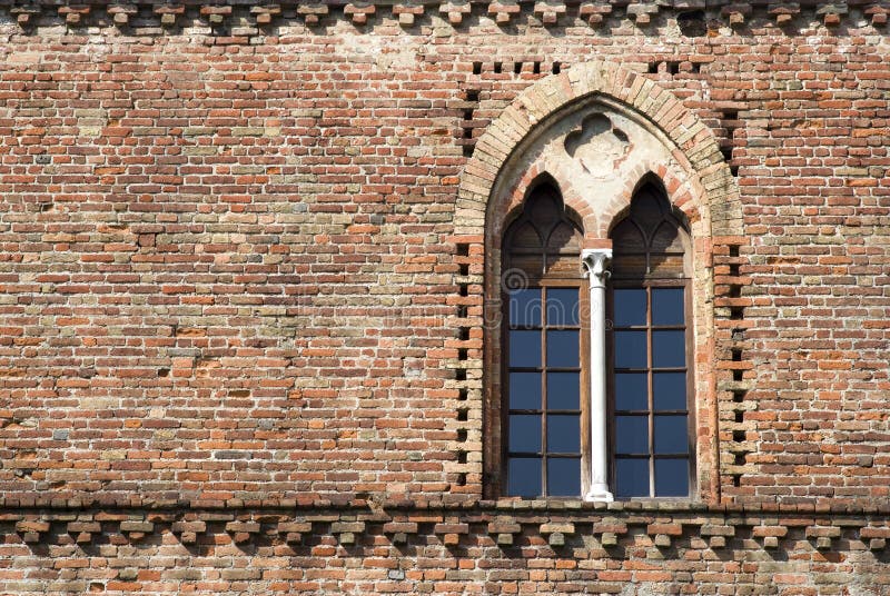 Italian Gothic Window in Como, Italy Stock Image - Image of marbles ...