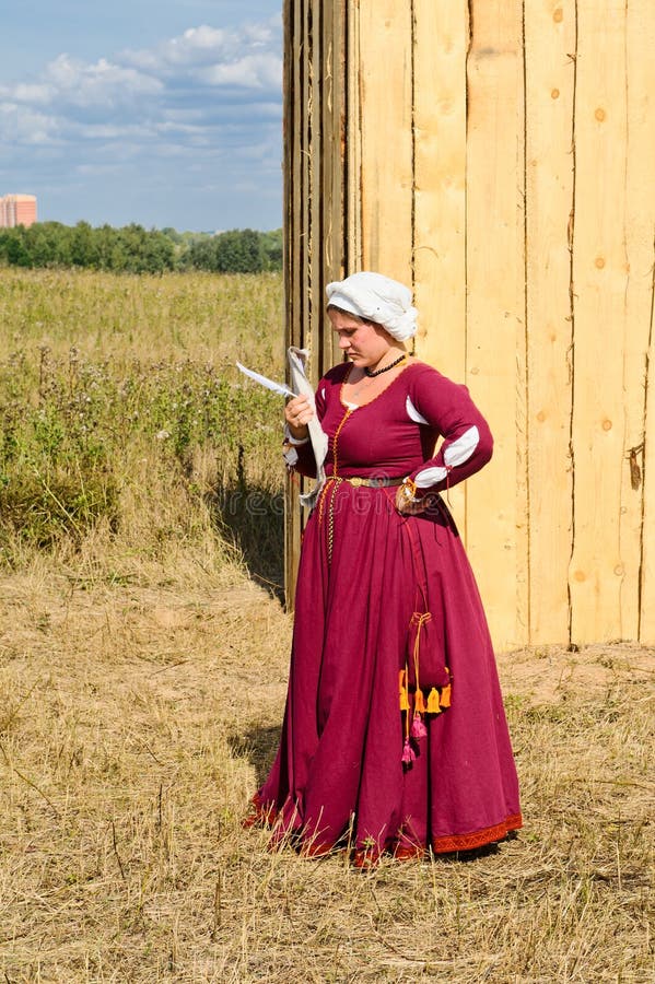 Medieval Servant in Costume Editorial Photo - Image of knights, fort ...