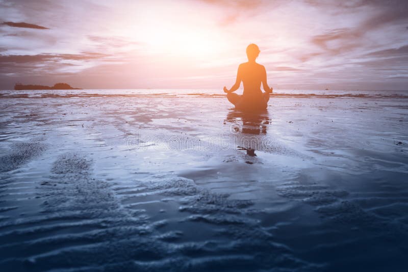 717,029 Meditación Fotos de stock - Fotos libres de regalías de Dreamstime