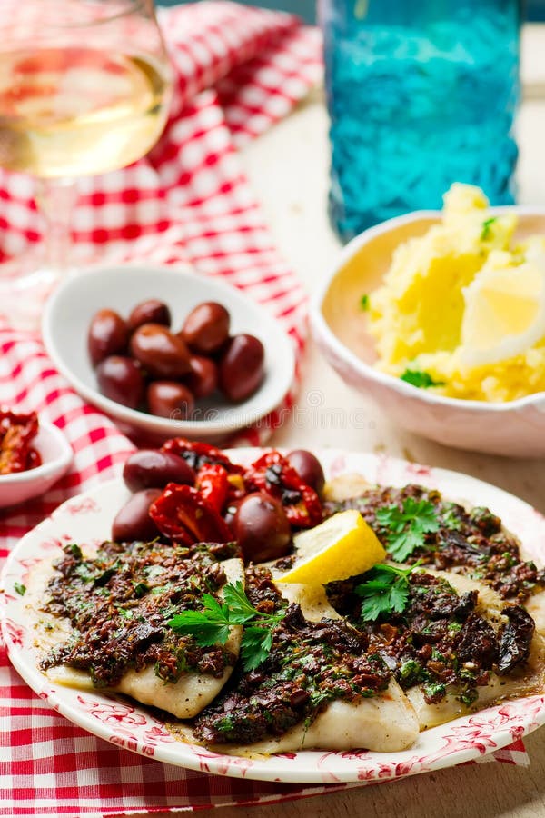 Mediterranean Spiced Fish Fillets Stock Image - Image of fried ...