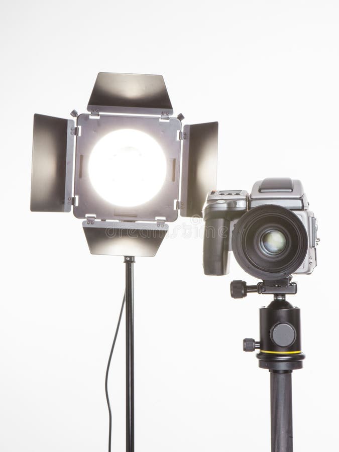 Medium Format Proffesional Camera and Studio Light with Barn Doors ...