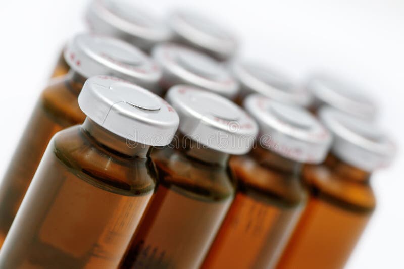 Medizinische Ampullen stockfoto. Bild von ampulle, medikation - 28411440