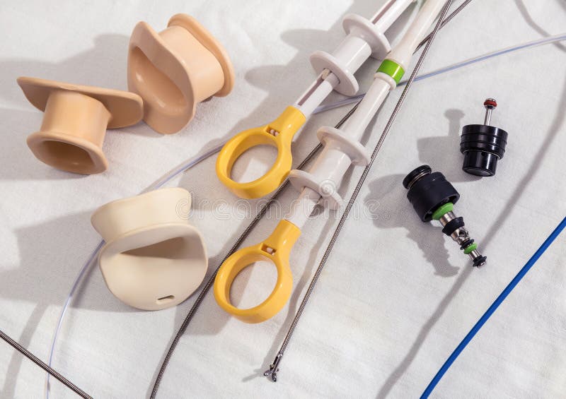 MEDIZINISCHE ENDOSKOPIE-INSTRUMENTE Stockbild - Bild von instrument ...