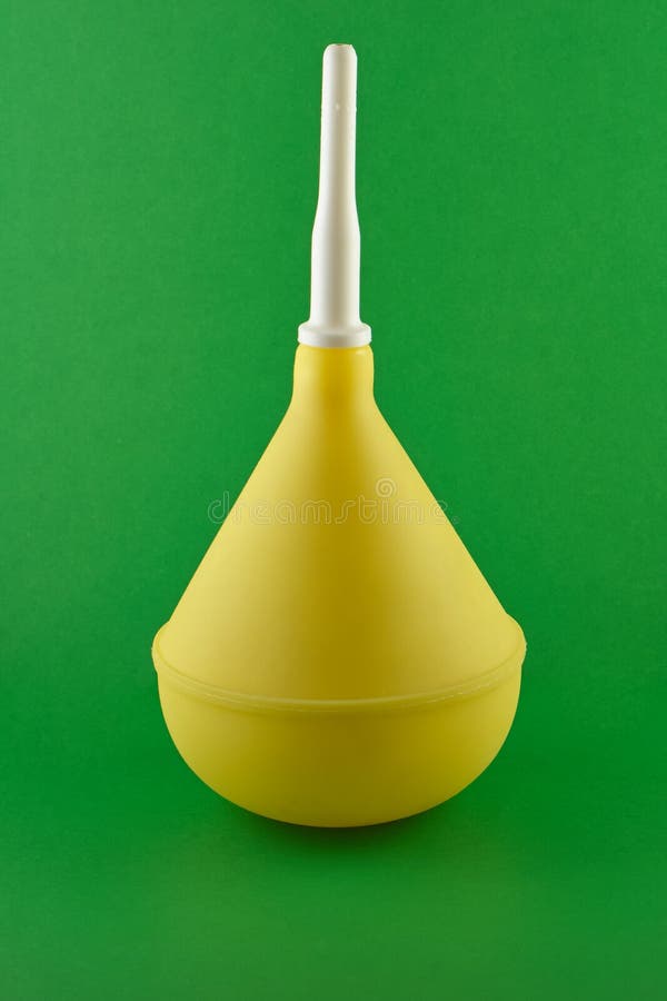 Medizinischer Klistier Mit Zitrone Auf Blau Stockfoto - Bild von ...