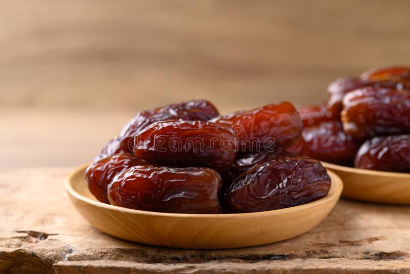 Medula De Palma De Data Em Placa De Madeira Foto de Stock - Imagem de ...