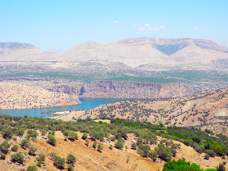 Meer Ataturk in De Bergen Van Turkije Stock Foto - Image of bergen ...