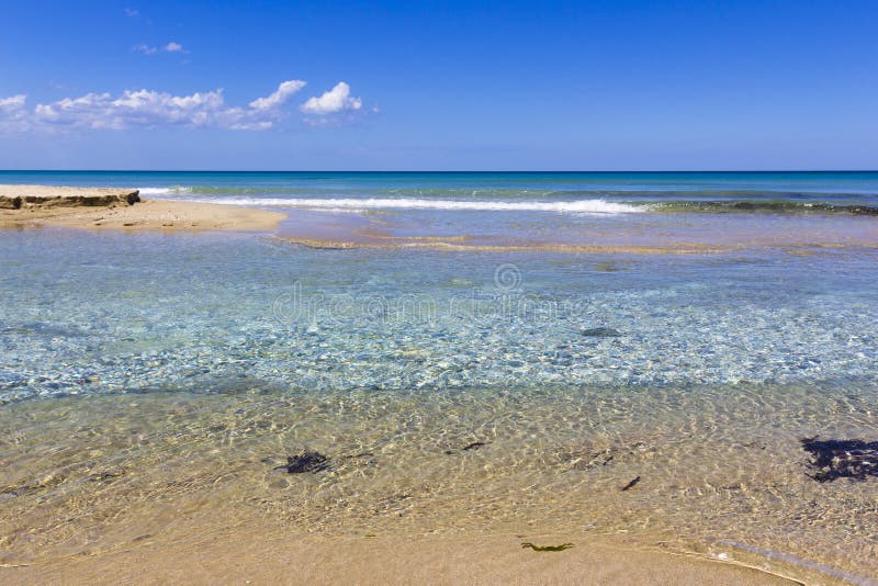 Meer-salento, lecce stockbild. Bild von strand, sommerzeit - 71860841