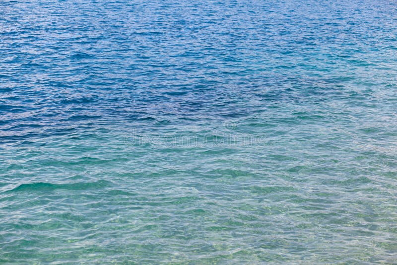 Meerwasser. Klares Wasser Im Meer Stockfoto - Bild von hell, kräuselung ...