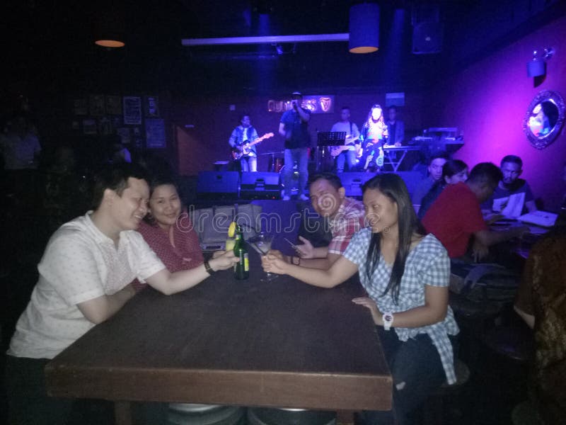 Meet Night Showing editorial stock image. Image of night - 84520324