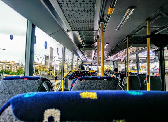 Megabus fotografía editorial. Imagen de interior, camino - 130289272