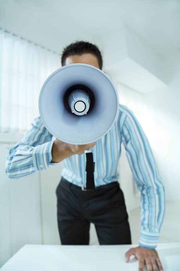 Megafoon stock foto. Image of gezicht, schreeuw, aankondigen - 6574354