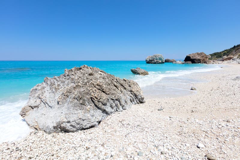 Megali PETRA-Strand stockfoto. Bild von sonnig, reise - 96268362