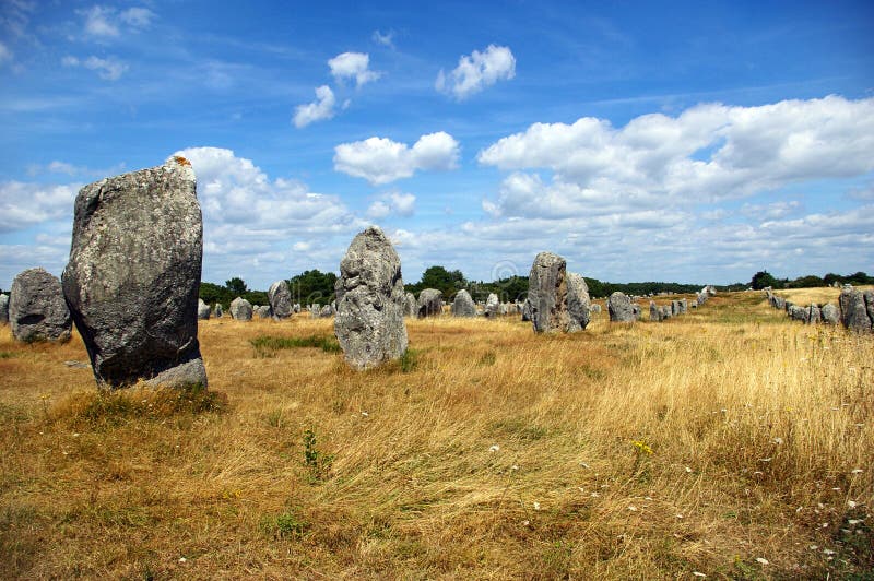 Megalitos de Carnac foto de archivo. Imagen de recorrido - 11886034