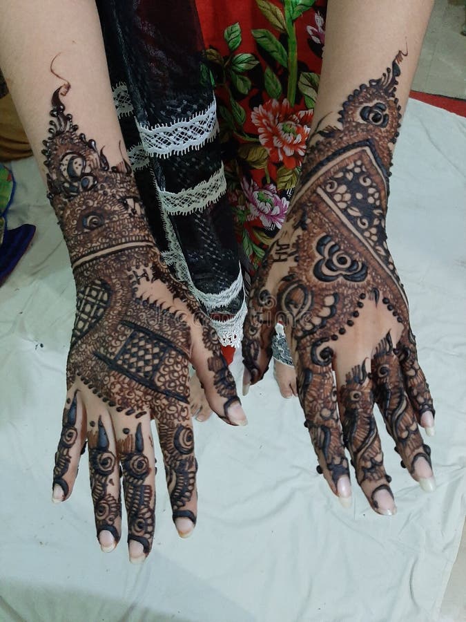 Mehandi design stock image. Image of sketch, footwear - 252711055