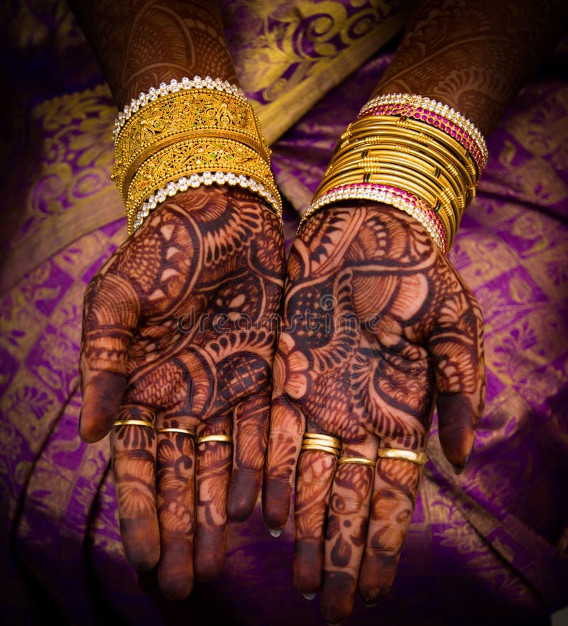 Mehandi stock image. Image of bride, hindu, beauty, gold - 33621199