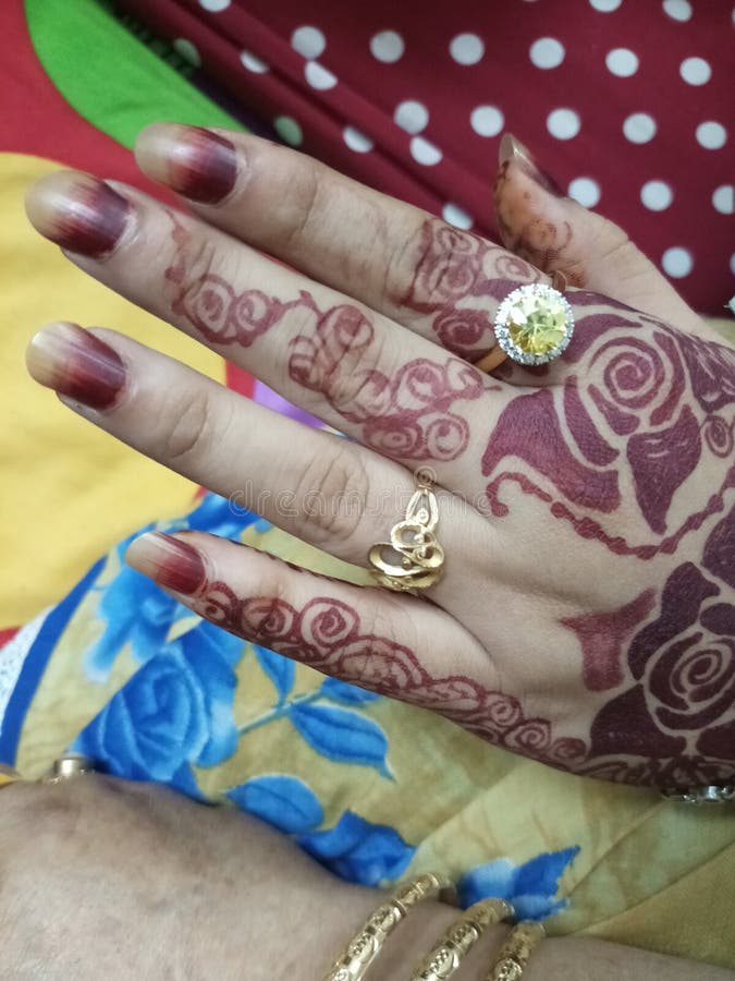 Mehndi stock image. Image of diamand, mendi, ring, mehndi - 122376281