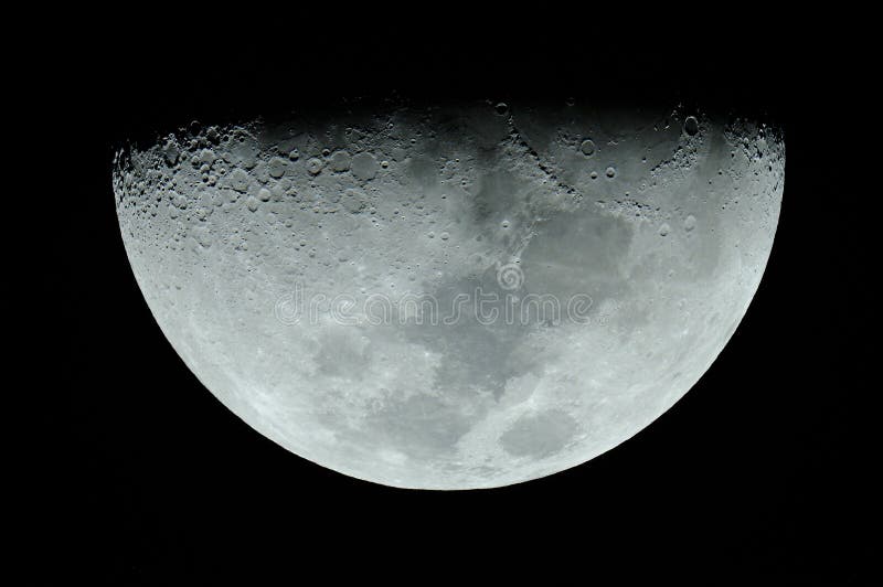 Meia lua foto de stock. Imagem de noite, meio - 108189580