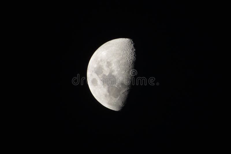 Meia lua foto de stock. Imagem de satélite, preto, brilhante - 64401006