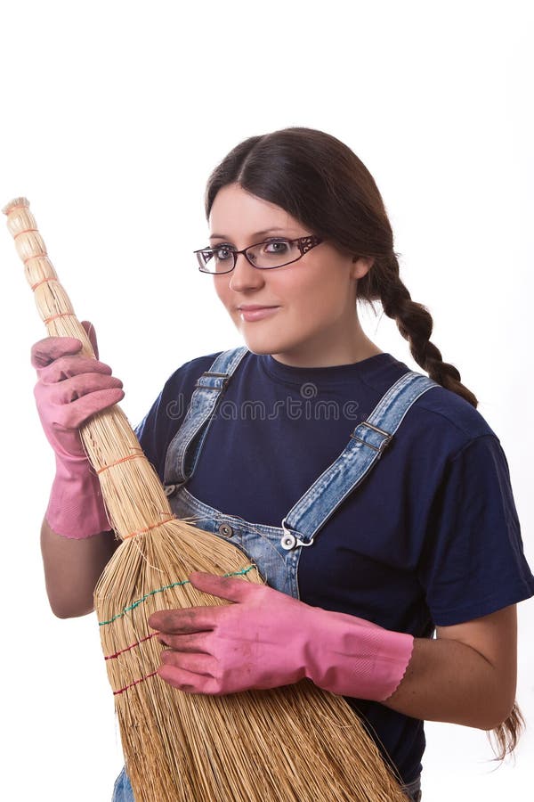 Meisje met bezem stock foto. Image of eenvormig, thuiswerk - 17728434