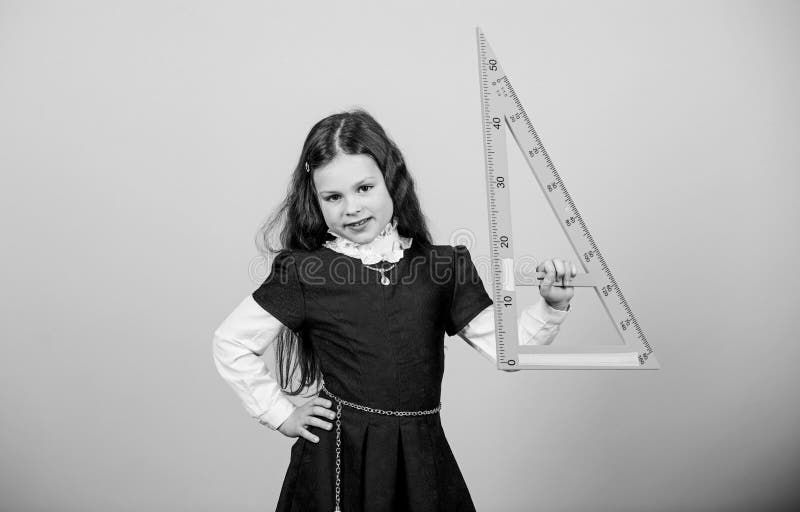 Meisje Met Grote Liniaal. Meetkunde Voor Studie Scholieren ... Meisje Met Grote Liniaal. Meetkunde Voor Studie Scholieren ...