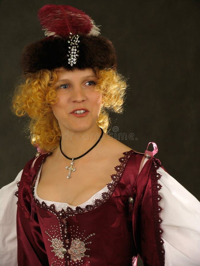 Vrouw in Poolse kleding stock afbeelding. Image of wijfje - 813539