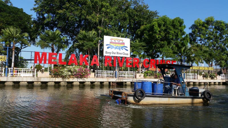 Melaka River Cruise editorial stock photo. Image of ferris - 65550393