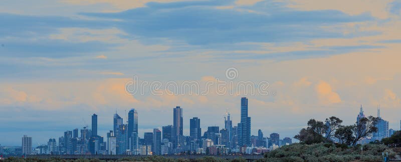 Melbourne Skyline at Sunrise Stock Photo - Image of sunrise, evening ...