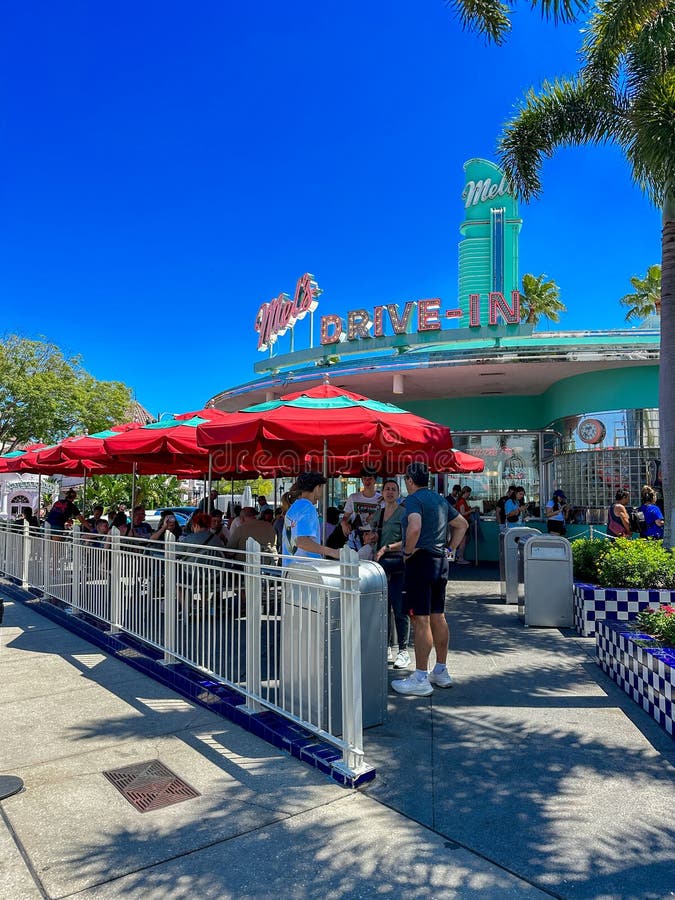 Mels Drive in Restaurant at Universal Studios Orlando Editorial Image ...