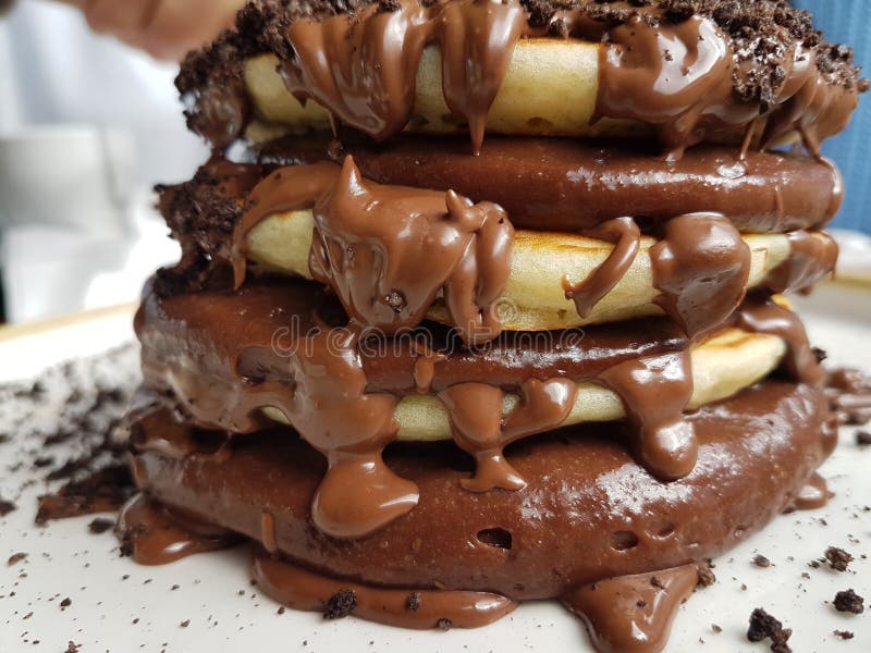 Melt Chocolate Pancake Sweet in Plate Stock Photo - Image of baked ...