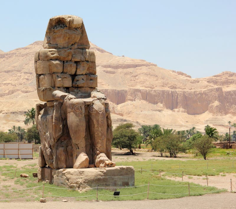 Memnon巨人。 库存图片. 图片 包括有 纪念碑, 考古学, 镇痛药, 国王, 文化, 旅行, 历史记录 - 26484883