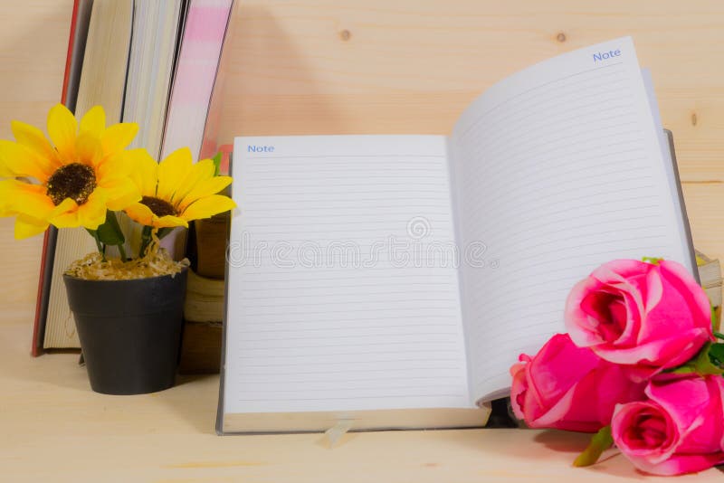 Notes with Beautiful Words of Motivation on the Computer.Modern Office ...