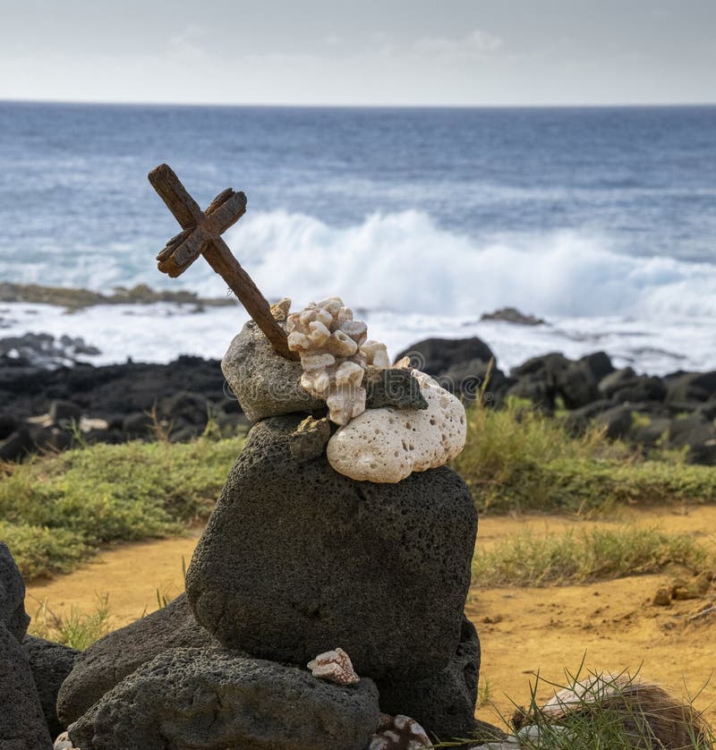 A Memorial on the Beach in Hawaii Stock Photo - Image of island ...