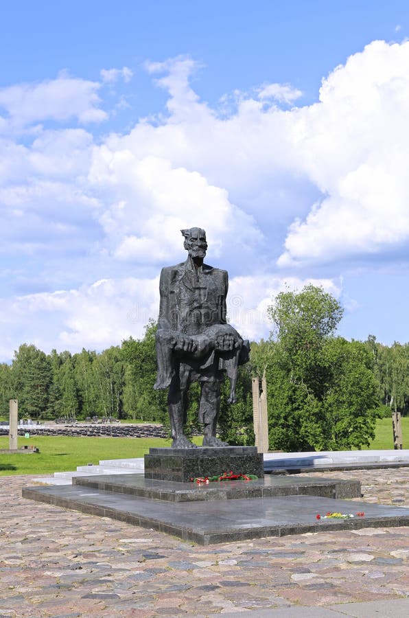 Memorial complex in Khatyn editorial image. Image of cemetery - 55926445
